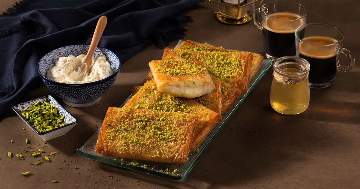 Traditional kulaj with cream Recipe | Arla UK