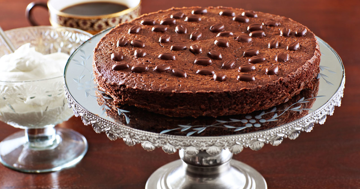 Creamy Coffee Chocolate Cake ( Recipe ) | Arlafoods.co.uk Recipe | Arla UK