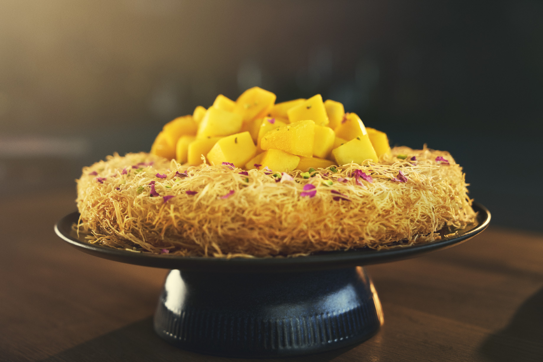 Mango kunafa ( Pastry with cheese and syrup ) | Lurpak®