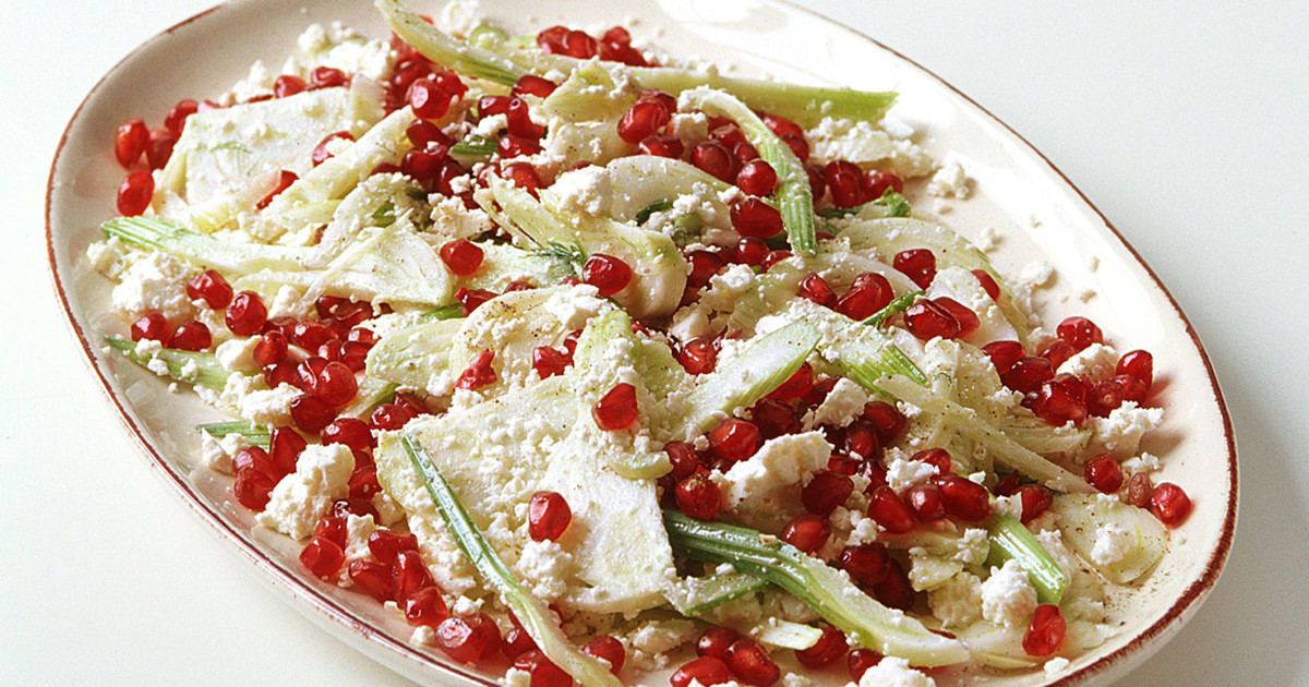 Pomegranate Salad Recipe | Arla Recipe | Arla UK