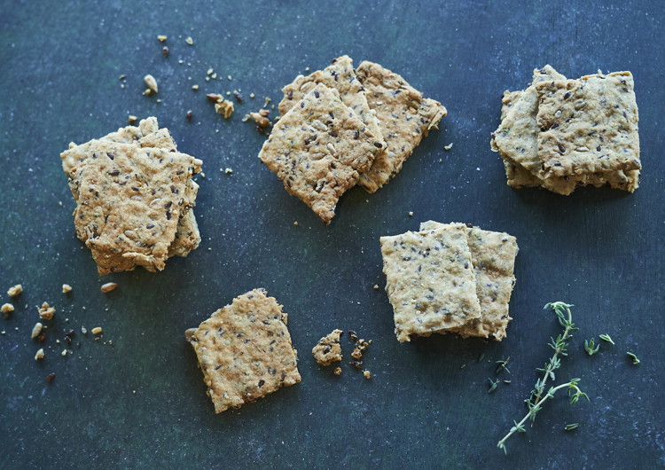 Crispbread with Seeds and Herbs ( Recipe ) | Arlafoods.co.uk Recipe ...