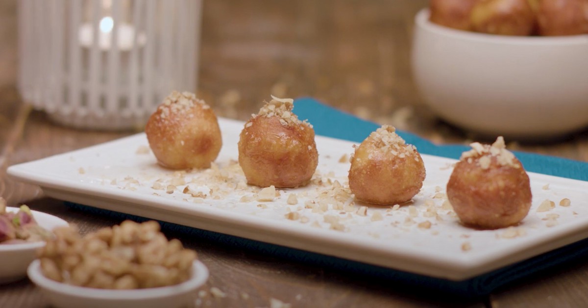 Luqaimat with cream cheese ( Recipe ) | Arla Recipe | Arla UK