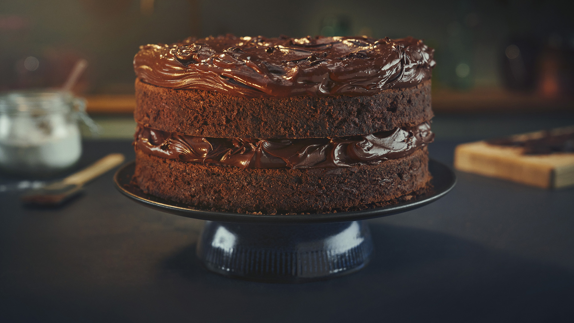 Chokoladekage med chokoladesmørcreme (Opskrift) | Lurpak®