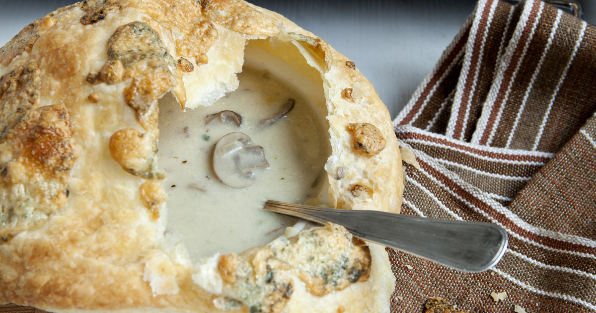 Mushroom Soup with Puff Pastry Lid Recipe|Arla Recipe | Arla UK