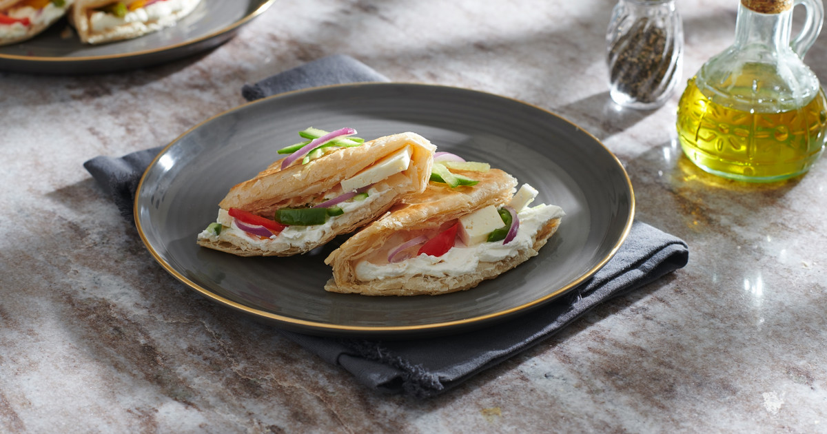 Paratha sandwich with labneh ( Recipe ) | Arla Recipe | Arla UK