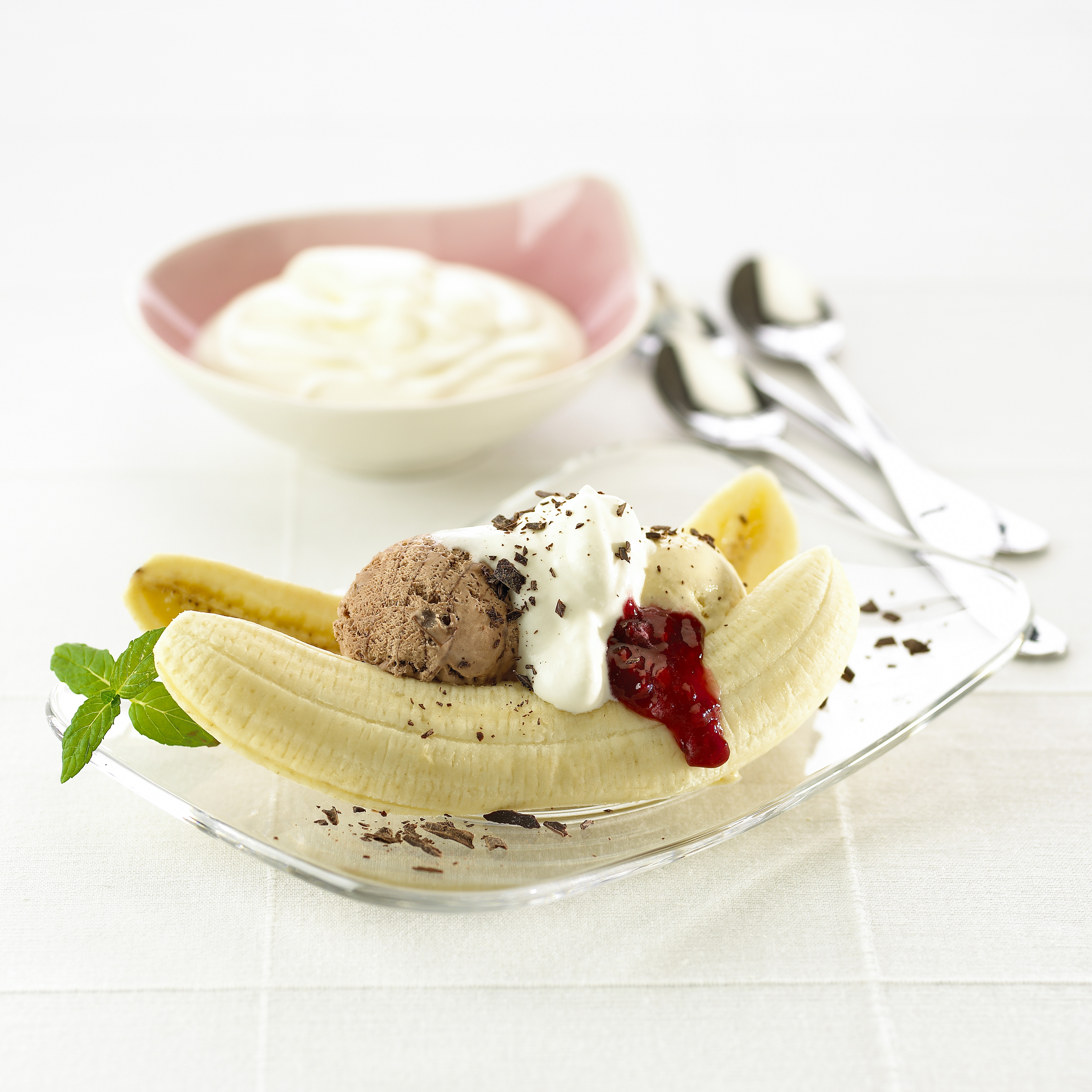 Bananasplit - Nem Opskrift fra Arla